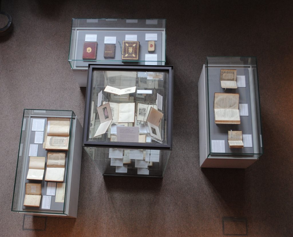 Ex libris: marks of ownership in rare books - Special Collections